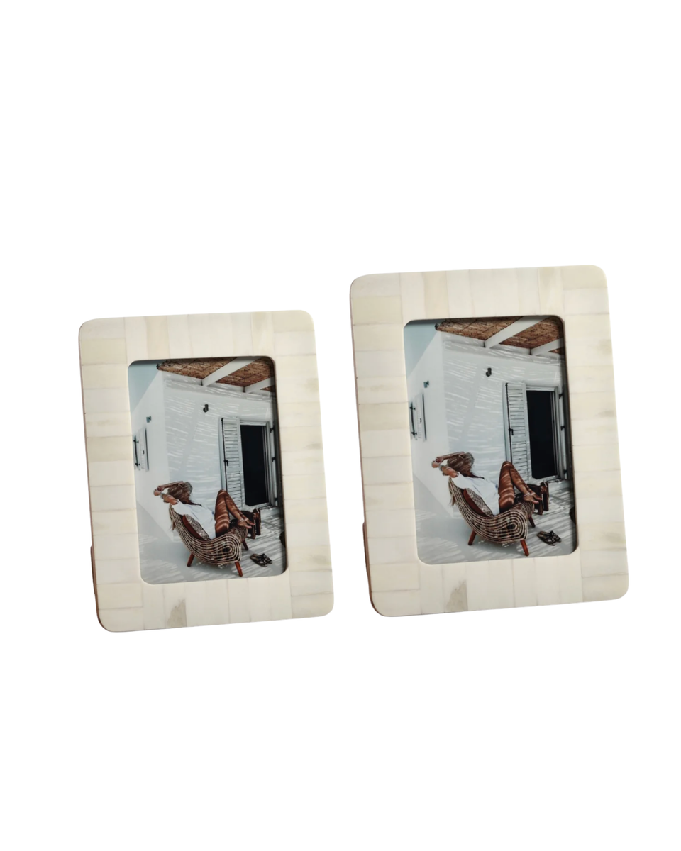 Maria Curved Frame - 2 Sizes Available – Thacher & Spring